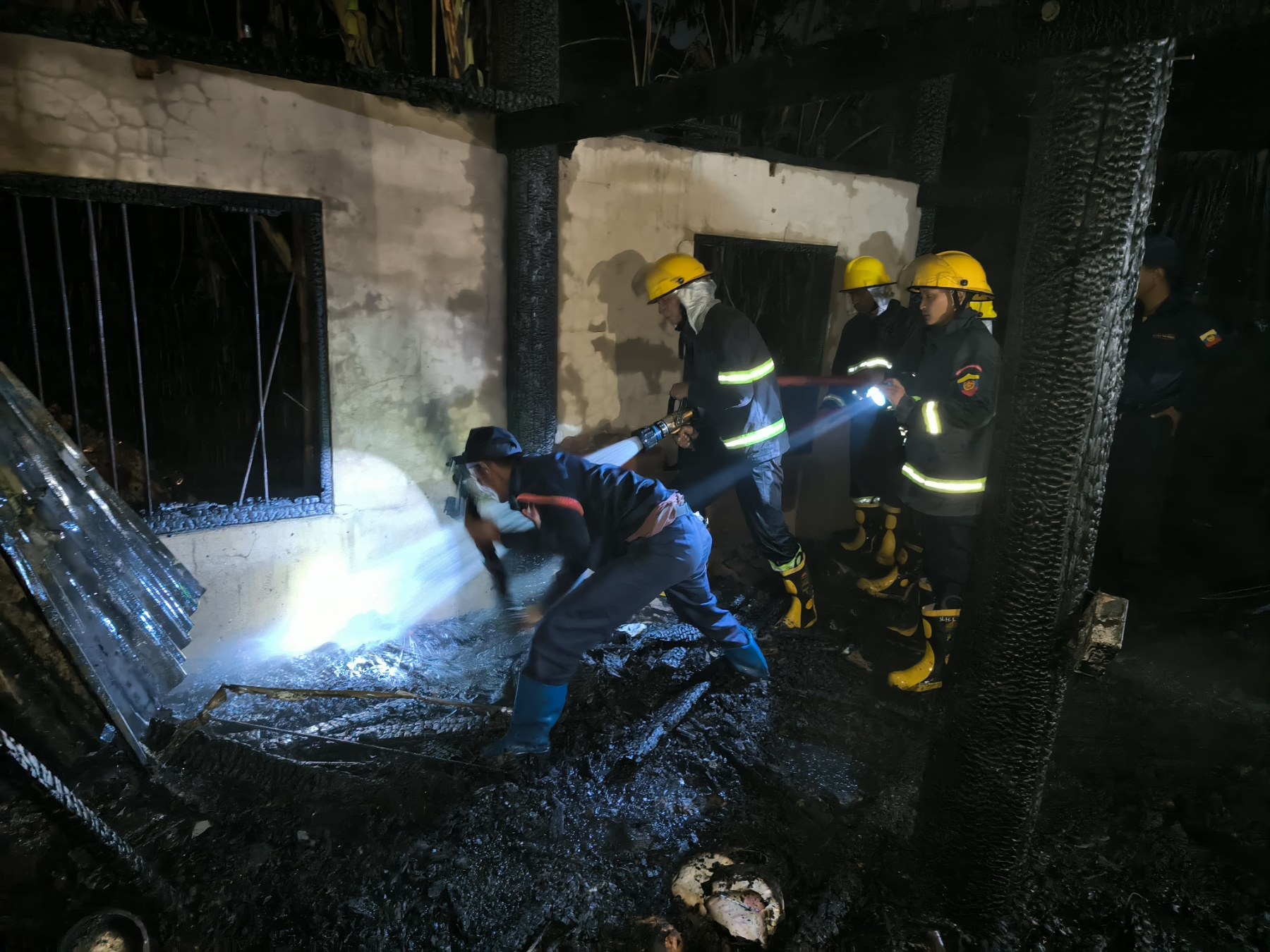 Two Houses Destroyed by Fire in Shwedaung Township | Myanmar Digital News