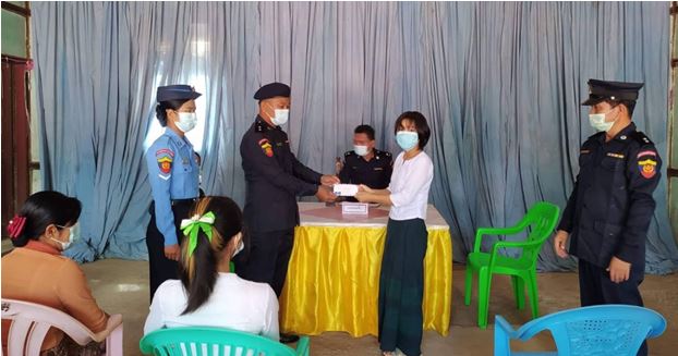 Cash aid, uniform provided to offspring of Fire Service Department ...