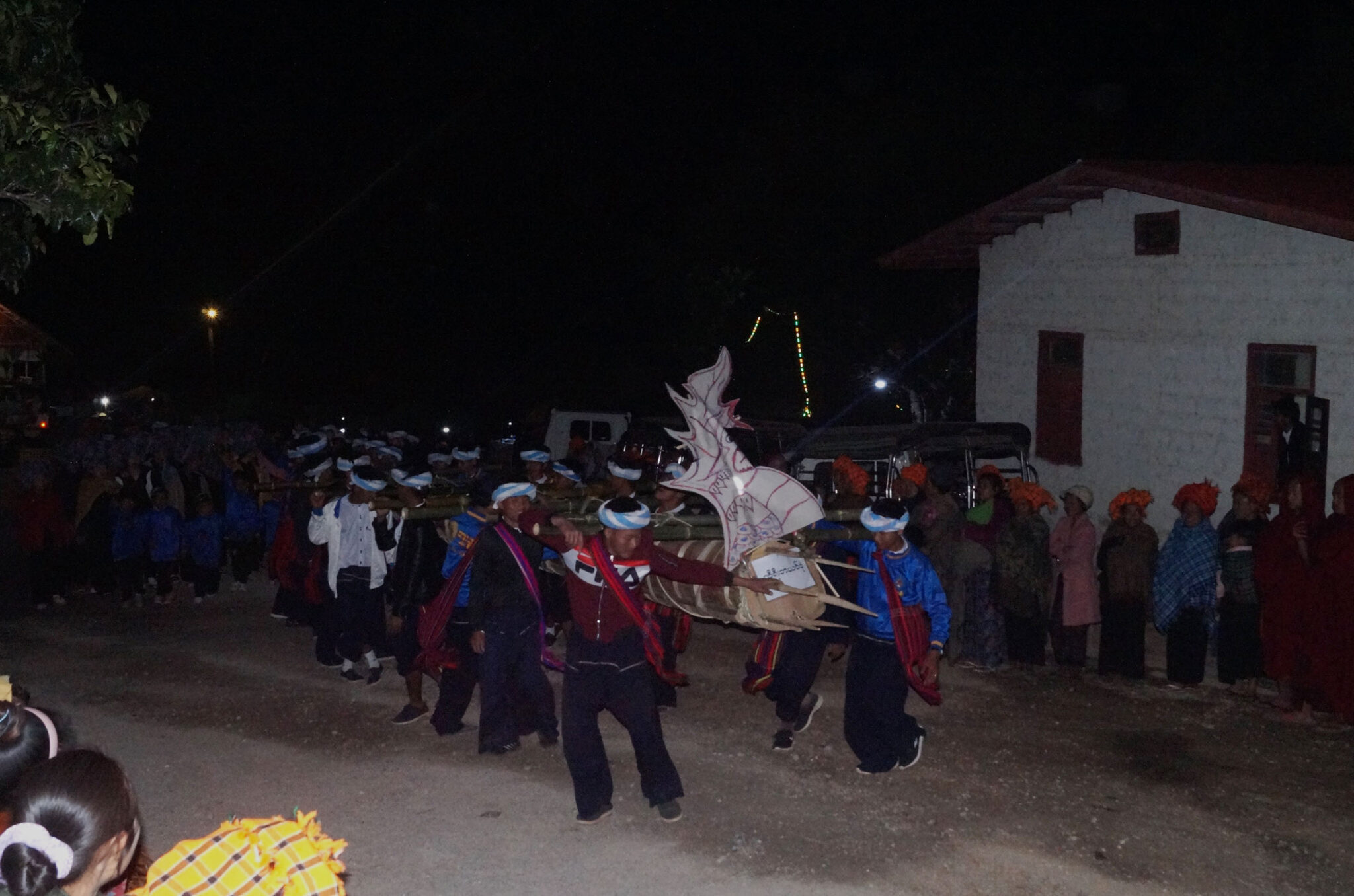 Pa-O traditional lighting ceremony held on fullmoon of Tabodwe ...