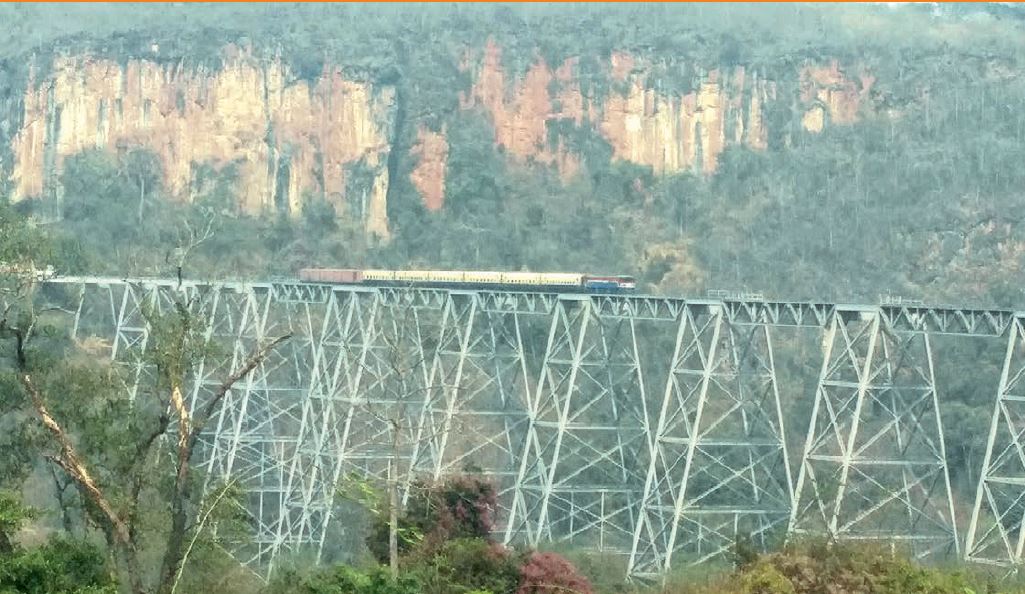 The captivating beauty of Shan State and its winding railway bridges ...