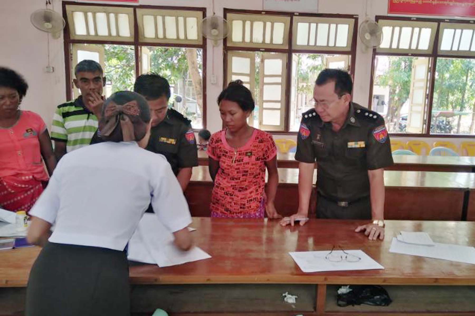 National identification cards to be presented to Salon ethnic people in ...